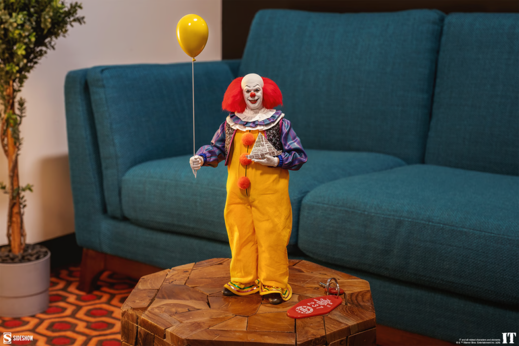 Pennywise 1:6 Scale Figure - Bernie's House of Fun
